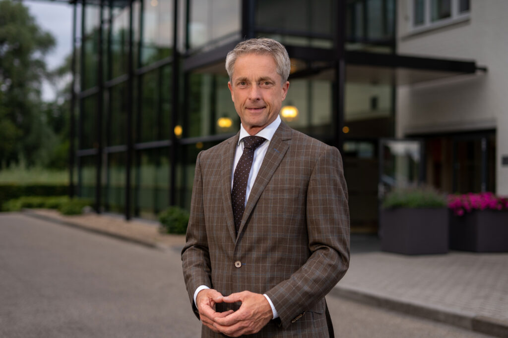 Pedro Swier, voorzitter Stichting Keurmerk Uitvaartzorg · Vredehof ...